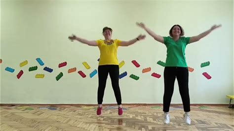 Здоровя та фізичний розвиток Пролізання в обруч правим боком Рухлива гра Бережи предмет