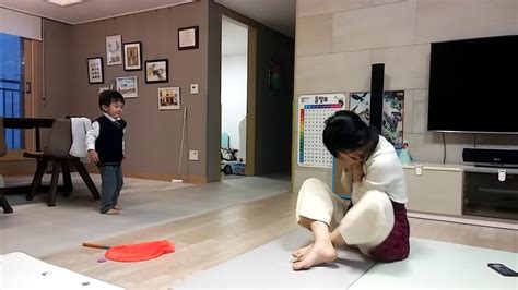 오징어 먹물 발사 Youtube