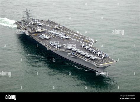 Aircraft Carrier Uss Nimitz Cvn 68 Immagini E Fotografie Stock Ad Alta