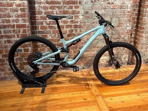 2025 Specialized Stumpjumper 15 Comp Carbon For Sale