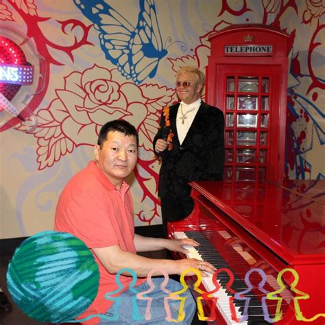 ШИНЭ ОНЫ БАЯРЫН МЭНД ХҮРГЭЕ Happy Batjargal Badamjav Facebook