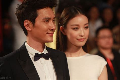 The name "ex-husband" is outdated. Look at how Zhao Liying calls Feng Shaofeng, this is simply a ...