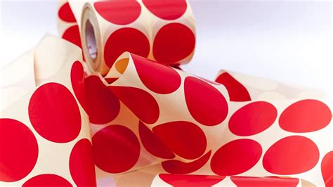 Comment se faire remarquer grâce aux étiquettes adhésives