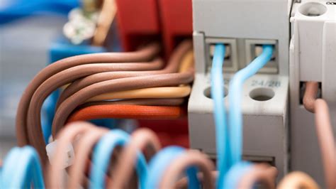 What Are The Most Common Electrical Defects ‐ Bright Force
