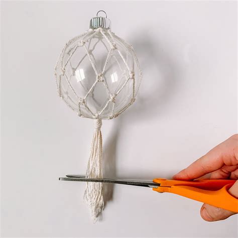 3 Diy Macrame Christmas Ball Ornaments Artofit