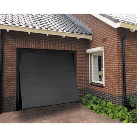 Махова гаражна врата Connect