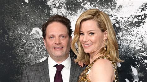 Meet Elizabeth Banks Husband She Met On The First Day Of College And