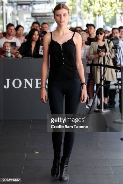 Model Casting Photos And Premium High Res Pictures Getty Images