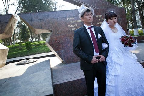 Кыргызстан «Школа секса разрушает табу Eurasianet