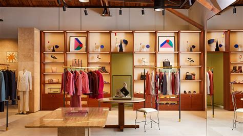 Standard Architecture Refreshes Interior Of Pink Paul Smith Store In La