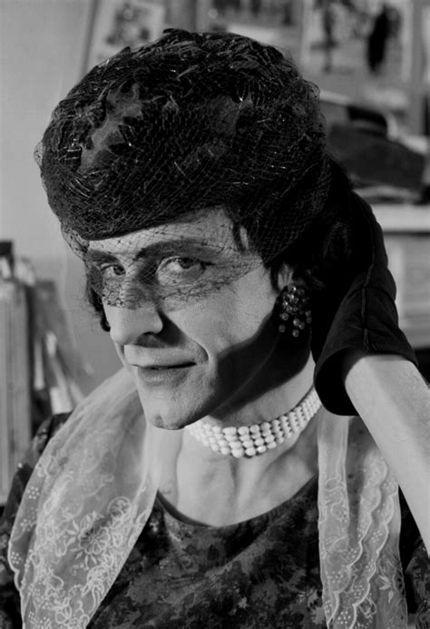 Tag Transvestite Hoppy X