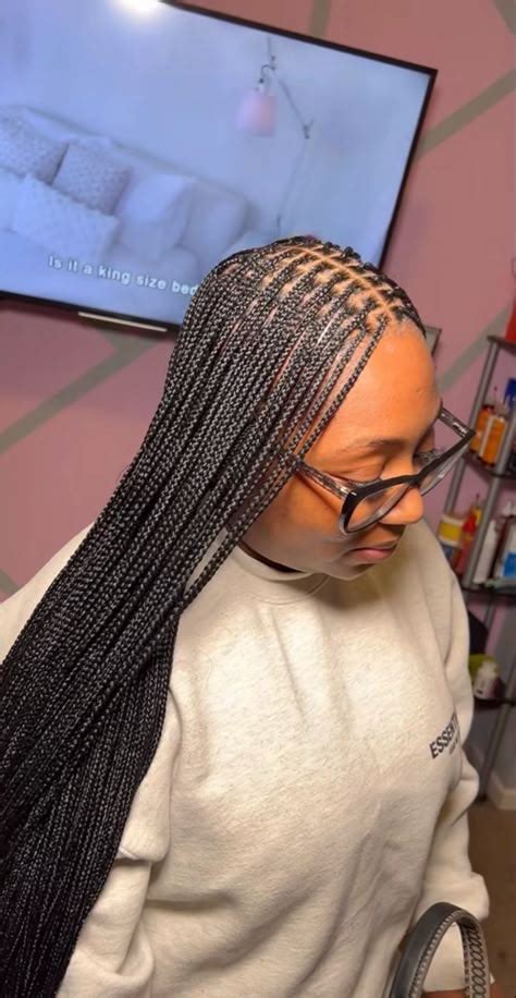 Mini Knotless Box Braids