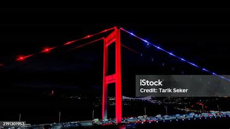 공중 전망 의 조명된 도시 풍경 와 보스포러스 해협 다리 향하여 반향하여 밤 동안 에 이스탄불 터키 스톡 사진 0명에 대한 스톡 사진 및 기타 이미지 Istock