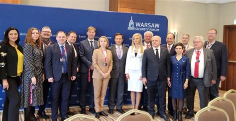 ნიკოლოზ სამხარაძე ვარშავის უსაფრთხოების ფორუმში მონაწილეობს 1tv