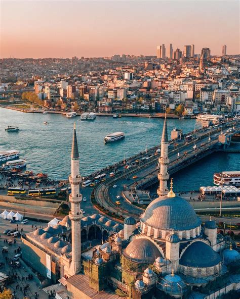 Top 9 Famous Buildings In Istanbul, Turkey | Istanbul photography ...