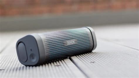 how to turn an aux speaker into a smart speaker using raspberry pi