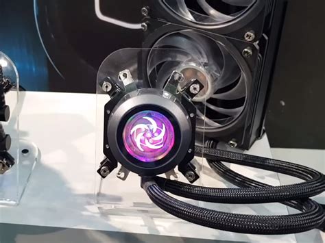 Cooler Master оснащает блок питания встроенным дисплеем