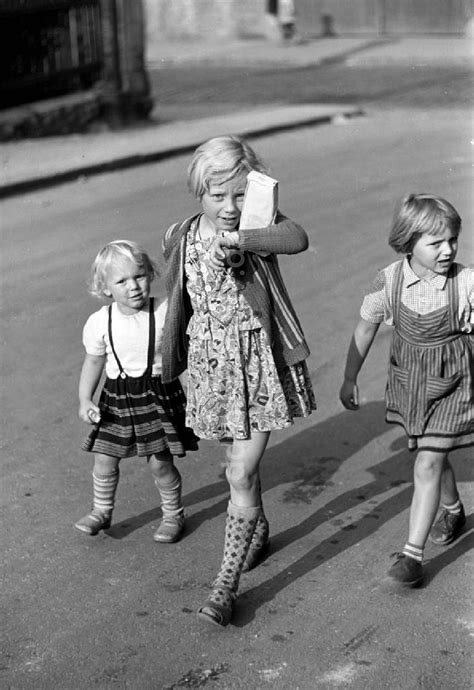 Ddr Bildarchiv Naumburg Ddr Naumburger Mädchen 1960