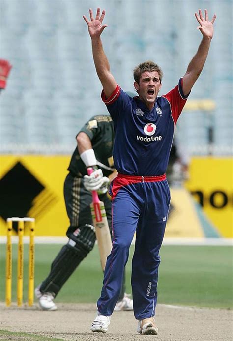 Liam Plunkett Appeals For Lbw Against Matthew Hayden