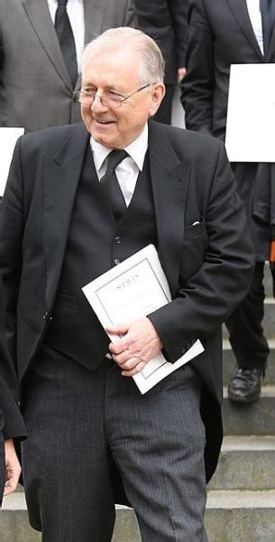 Handsome Daddy Tumbex