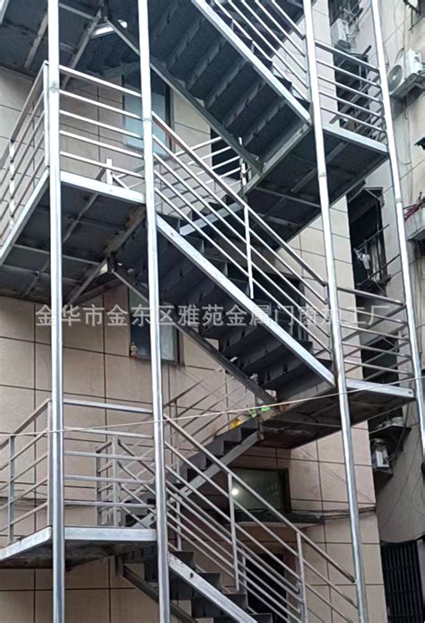 定制室外消防楼梯铁楼梯焊接户外爬梯钢结构家用扶梯室内金属钢梯 阿里巴巴