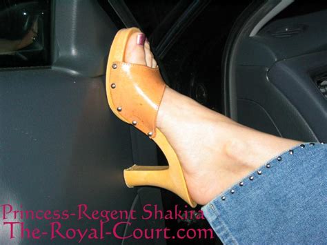 Wu S Feet Links Shakira S Photos