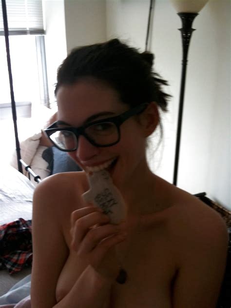Anne Hathaway Leaked Pictures Photo 10 11 X3vid Com