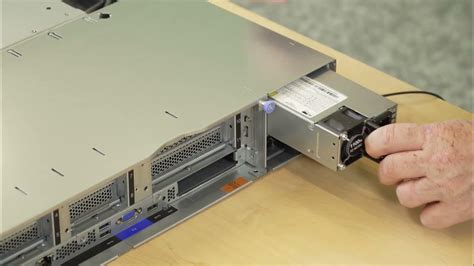 Lenovo Thinksystem Sr850 V3 Installing A Power Supply Bracket Crps Youtube
