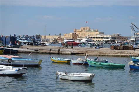 Олександрія Середземне море море будівлі місто небо подорожі