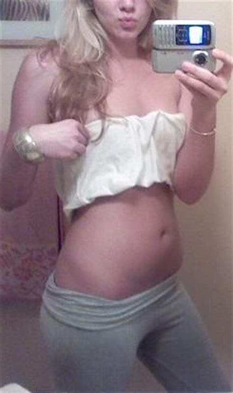 Teen Selfie Yoga Pants Porn Pic