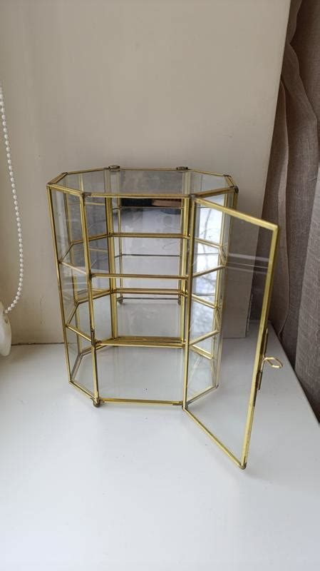 Вітрина шафка зі скла та металу можна підвісити — ціна 1650 грн у каталозі Скриньки Купити