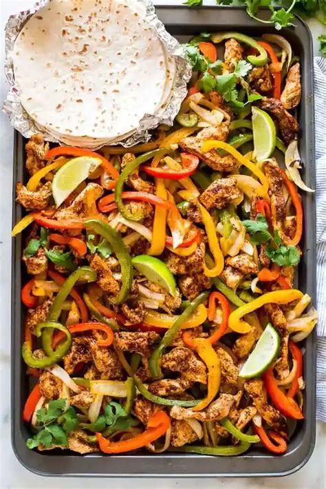 35 Easy Dinner Recipes For A Crowd That Will Make Your Hosting A Breeze