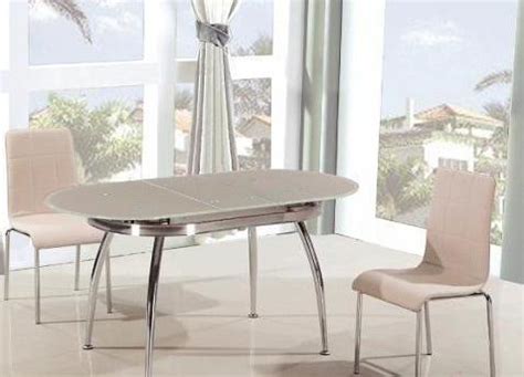 Стеклянный овальный кухонный стол