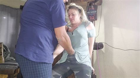 Hot Blonde Spreading Her Pussy Lips For A Massive Creampie Amateur Amateur Porn Xhamster