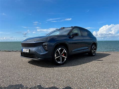 Nio EL7: Der Große mit Wechselbatterie || Bild 2 / 6