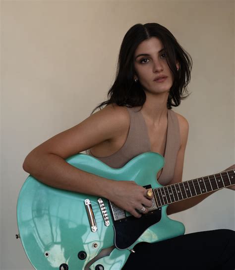 Sydney Ross Mitchell The Edge Discover New Music And Unsigned Talent Alfitude