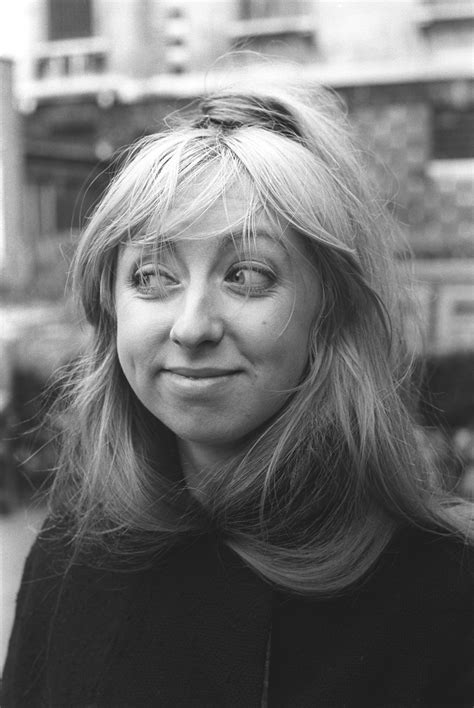 Biography Jacqui Mcshee