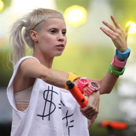 Sd Concepts Library Yolandi Visser · Hugging Face