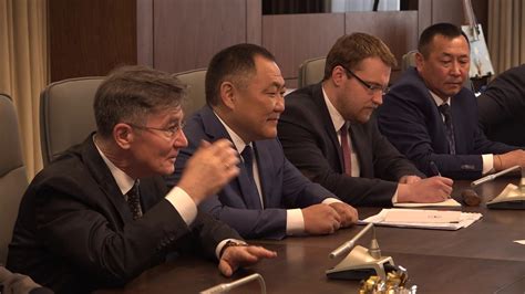 Монгол Улсын Ерөнхийлөгч Х Баттулга ОХУ ын Бүгд Найрамдах Тува улсын Тэргүүн Ш В Кара оолтой