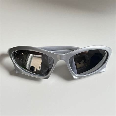Y2k 2000s Vintage Style Chrome Silver Surfer Sunglasses Silver