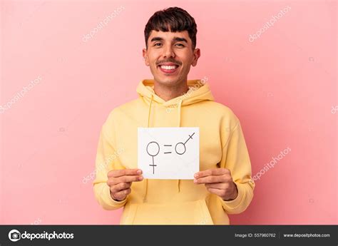 Young Mixed Race Man Holding Woman Men Placard Isolated Pink — Stock