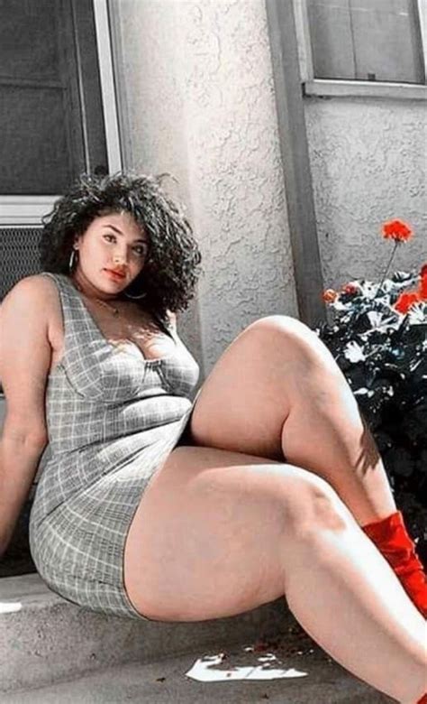 Discover 200 Action Poses Plus Size Models Female And Curvy Woman