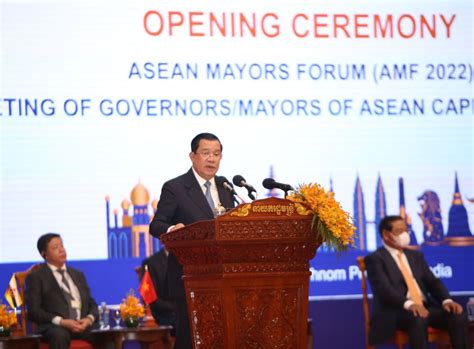 ឯកឧត្តម អ៊ុន ចាន់ដា អភិបាលនៃគណៈអភិបាលខេត្តកំពង់ចាម