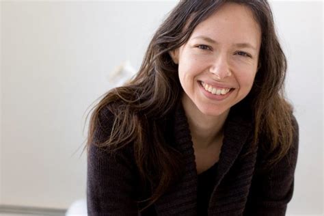 Ask Anna Forget Red Flags — Here Are 5 Green Flags Of A Supportive