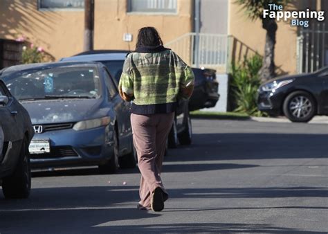 Sasha Obama Reveals Her Midriff Visiting A Friend Photos Onlyfans Leaked Nudes