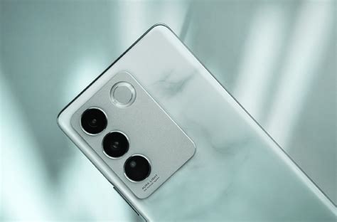 Vivo Brings Splash Of Nature Inspired Design With Vivo V Series