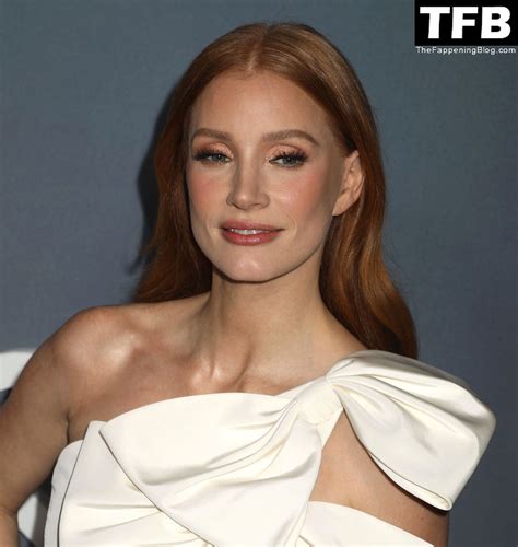 Jessica Chastain Flaunts Her Sexy Legs At The Netflixs Good Nurse Premiere In New York