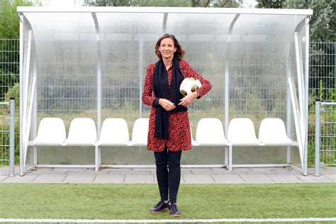 Marianne Van Leeuwen De Vrouw Die Geschiedenis Schrijft Bij De Knvb Voetbal International