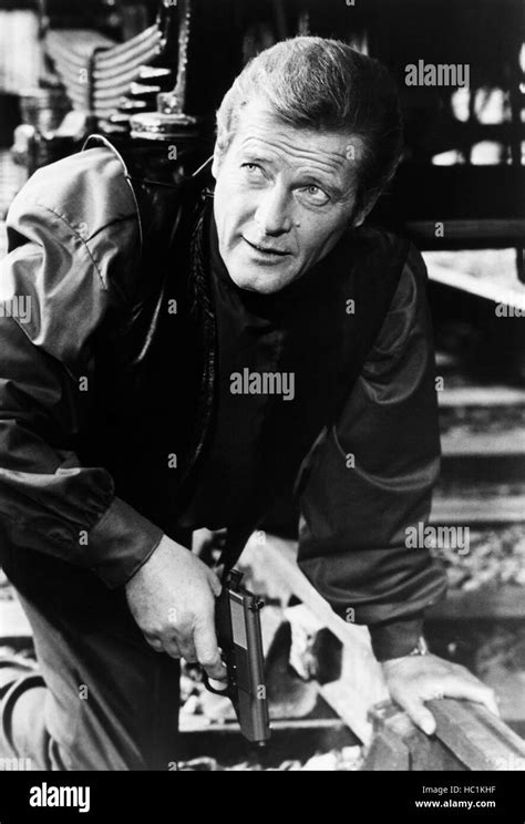 Octopussy Roger Moore United Artists Courtesy Everett Collection Stock Photo Alamy