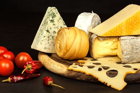 부엌 보드에 칠리 페 퍼 토마토와 치즈의 종류 건강 한 음식 준비 합니다 0명에 대한 스톡 사진 및 기타 이미지 0명 건강한 생활방식 건강한 식생활 Istock